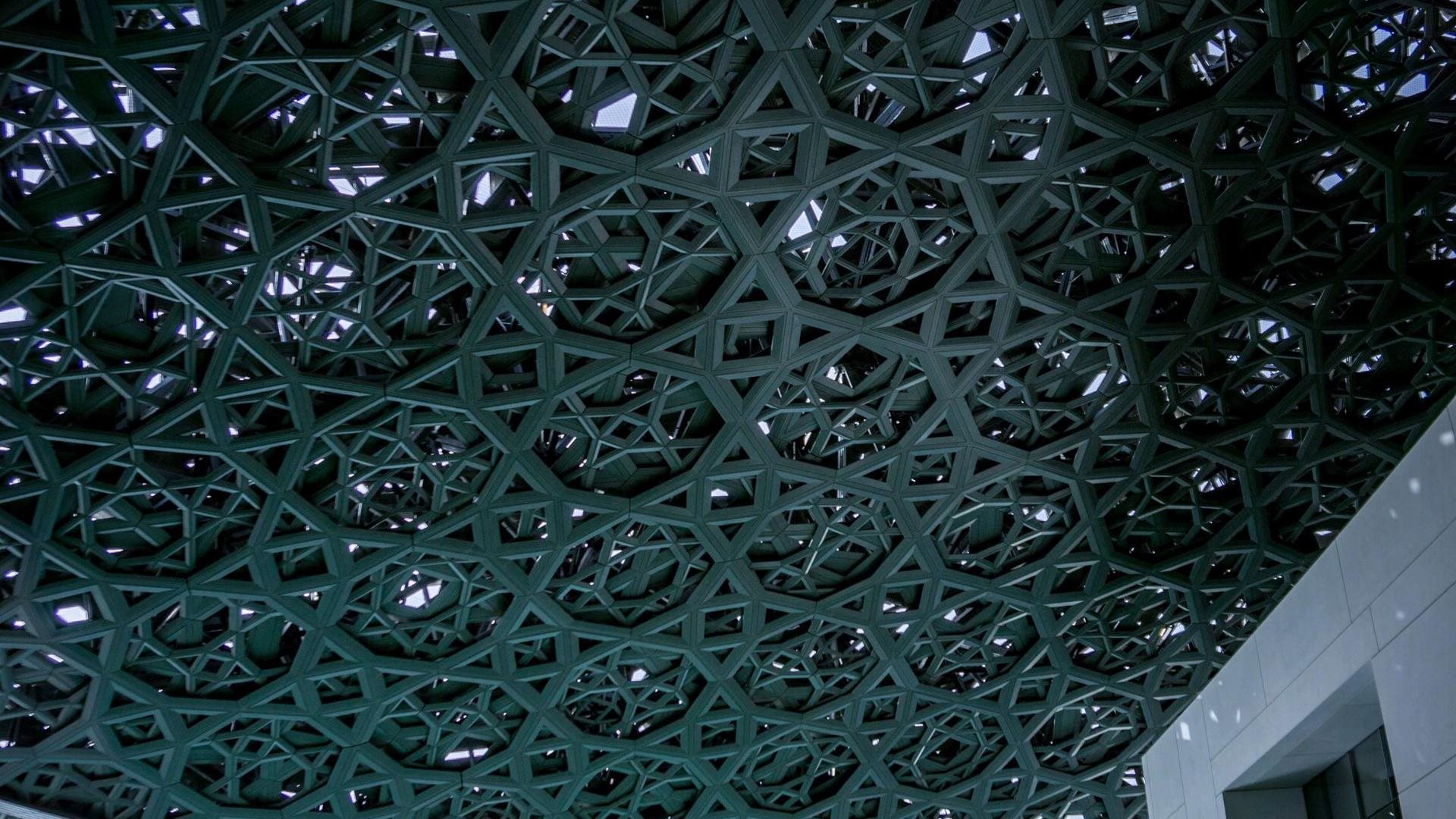 The long-awaited Implementing Regulations to the New UAE Labour Law: 5 ...