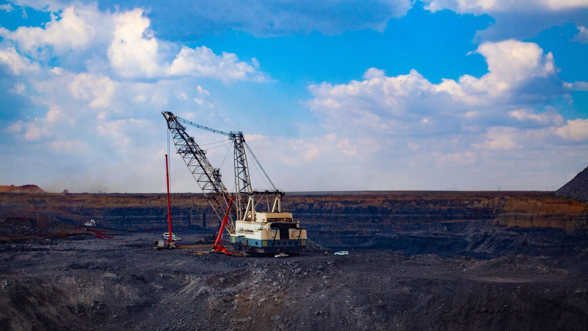 Project Financing the Development of a Mine in Tanzania : Clyde & Co