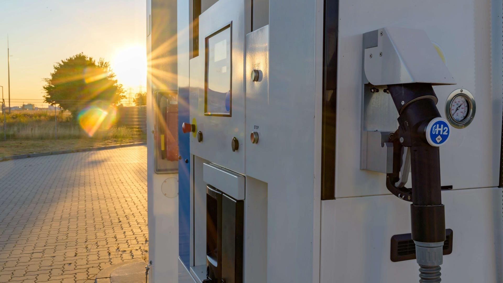 Hydrogen & Transport Part One | Exploring the pros and cons of hydrogen ...
